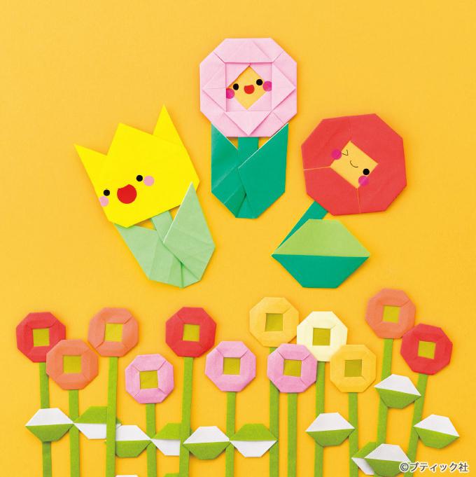 かわいいお花の折り紙。いろんな色の折り紙を使ってたくさん作っちゃおう。お好みのリボンでまとめれば花束も作れるよ!